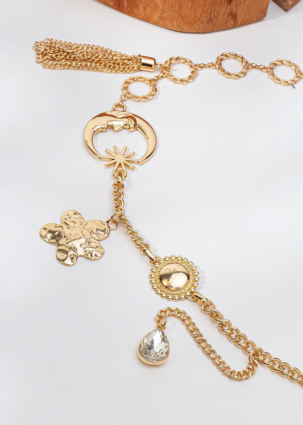 Cinto Corrente Aplicação Charms - OnLauri: Roupas Femininas | Site Oficial